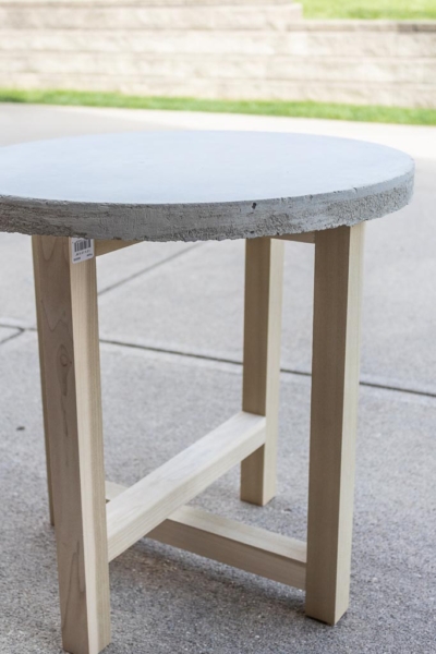 Easy DIY Outdoor Concrete Table | The Lived-In Look